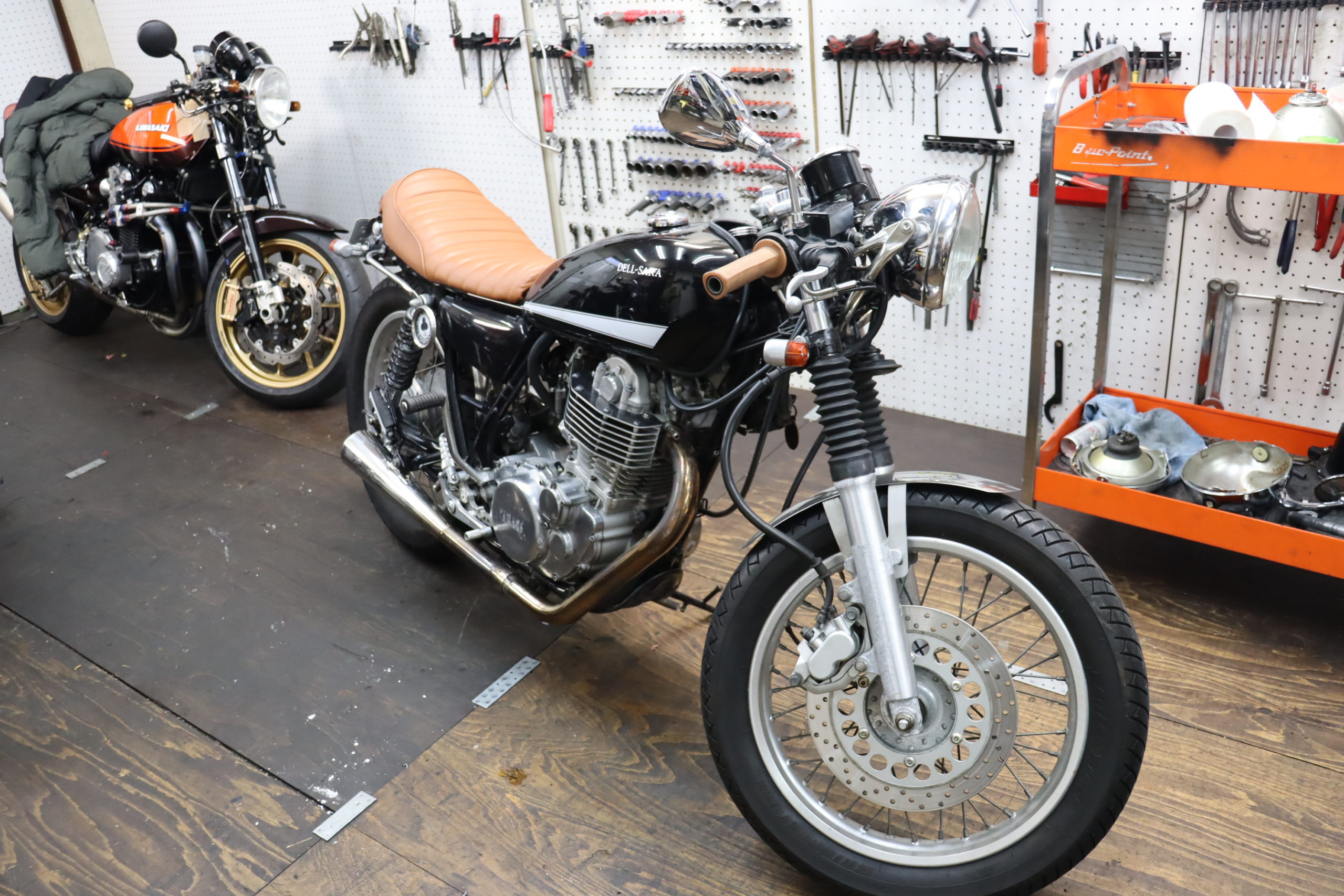 雪降ってます・・・ | DELL-SARA